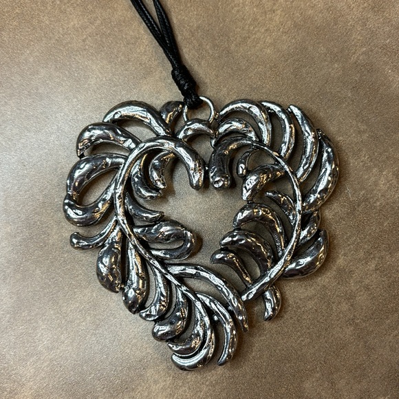 Jewelry | Paris Black Leather Chain Heart | Poshmark